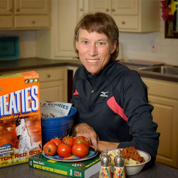 Podcast Episode 176: Exercise, Food & Weight – Nancy Clark - Sound Bites RD